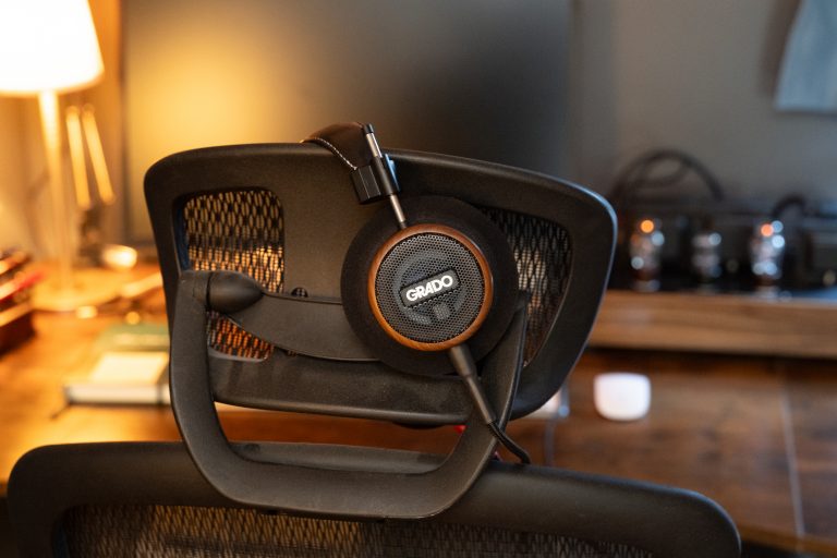 Grado Signature S550 headphones: S2 driver tuned for musical warmth and ...
