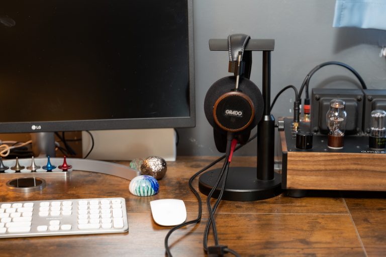 Grado Signature S550 headphones: S2 driver tuned for musical warmth and ...